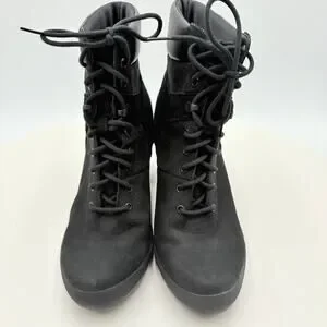 Timberland | Shoes | Timberland Womens 35 Heel Leather Boots Overall ...